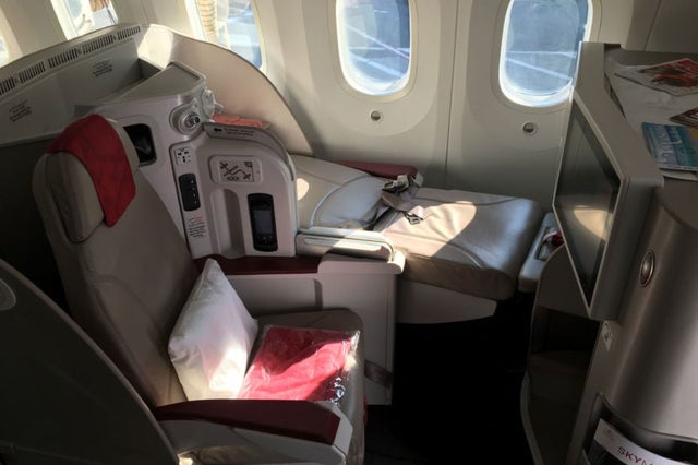 Review: Royal Air Maroc 787 Business, New York to Casablanca - The ...