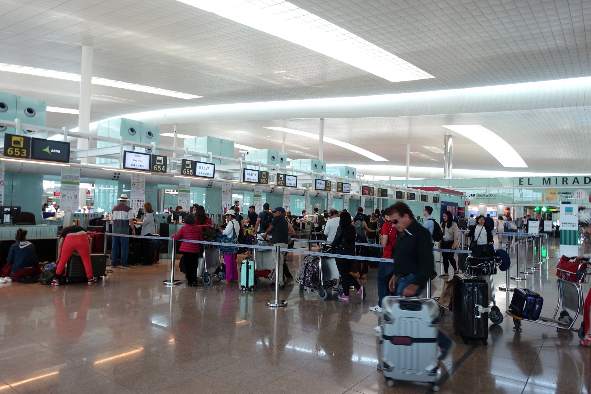 Flight Review: LEVEL (A330-200) Economy, Barcelona to LAX - The Points Guy