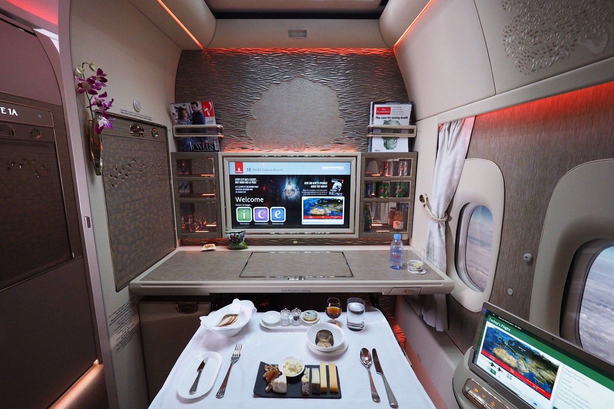 The Ultimate Guide to Emirates First Class - The Points Guy