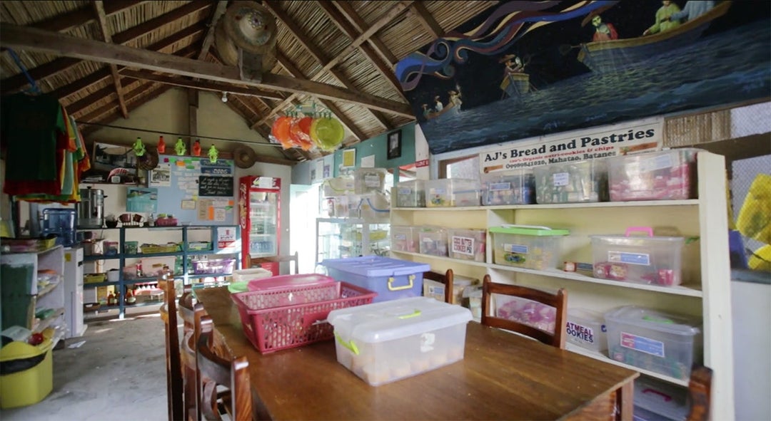 This Cafe in the Philippines Relies on the Honor System for Payment ...