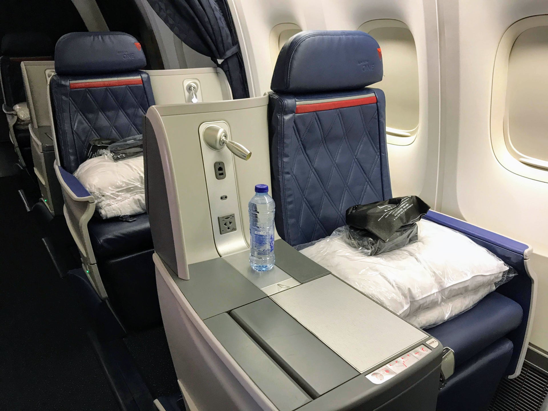 These Are Delta's Best Planes for Transatlantic Biz Class - The Points Guy