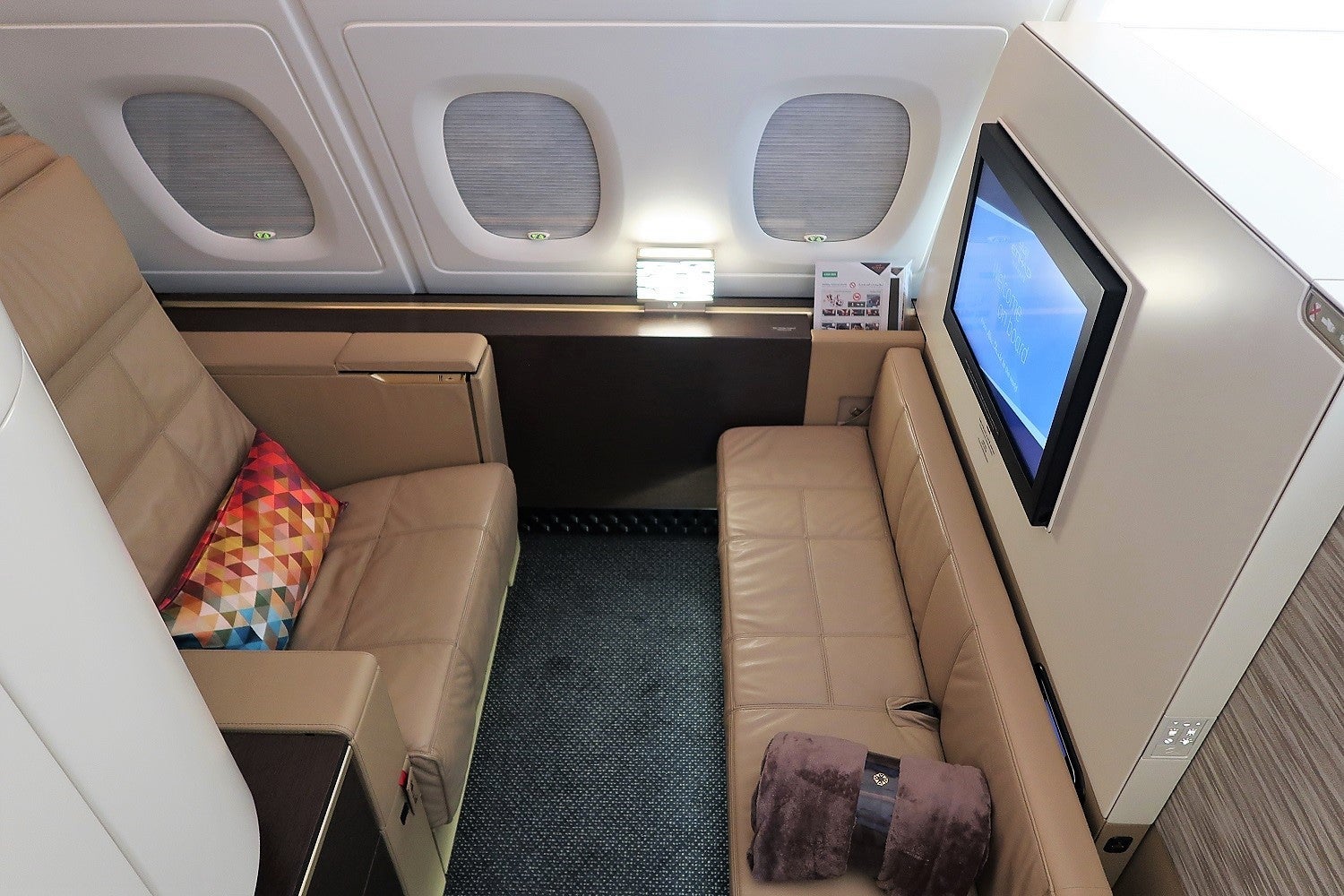 Comparing A380 First Class on Emirates, Etihad and Singapore - The ...