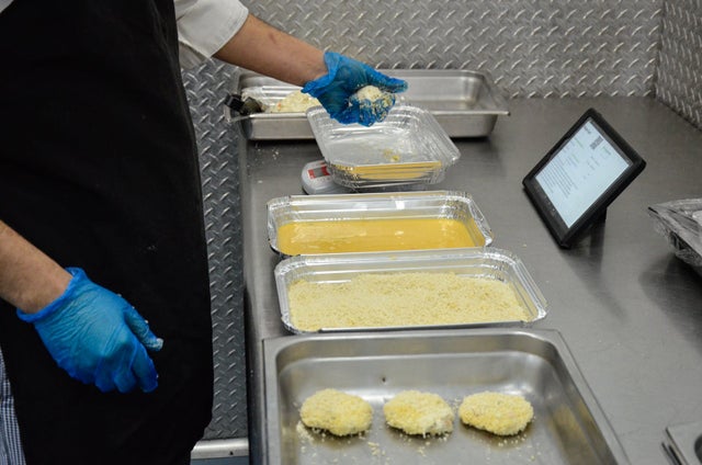 Gate Gourmet: How Airline Food Is Prepared - The Points Guy