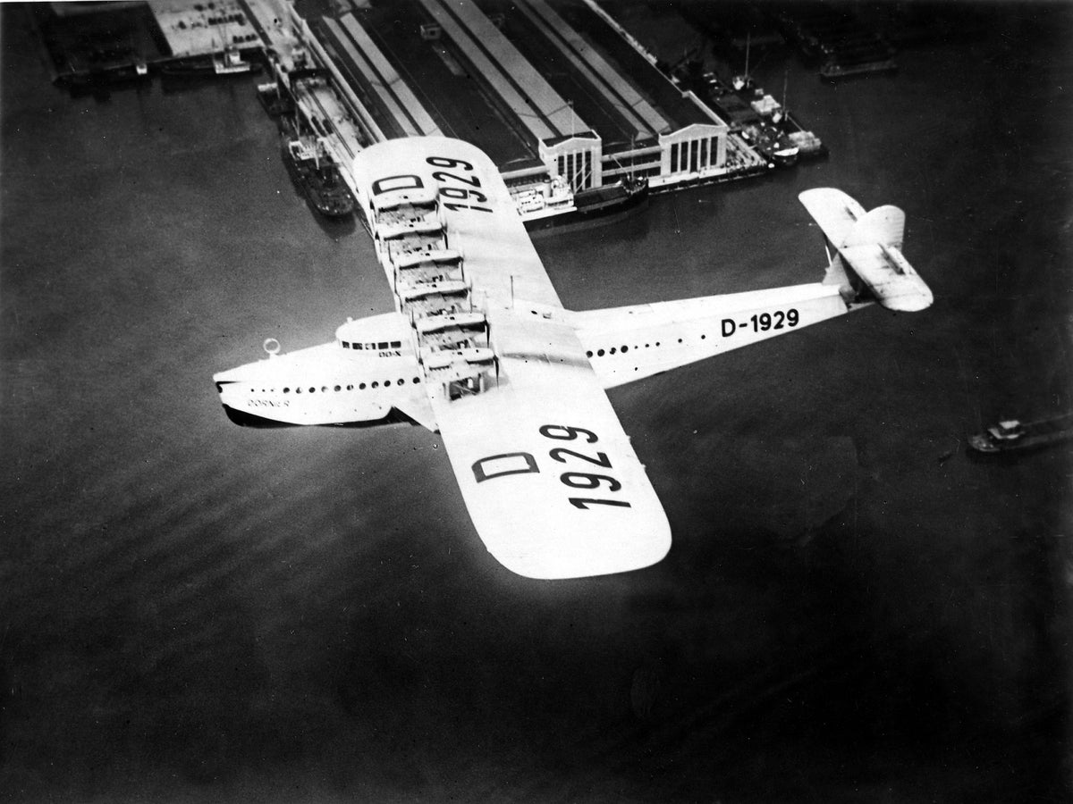 Not Just 747s and A380s: Here Are All the Double-Decker Passenger ...