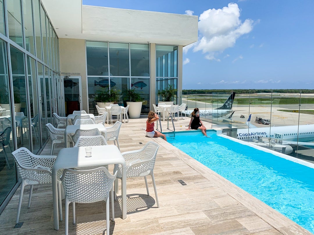 Bring Your Bathing Suit to This Amazing Priority Pass Lounge in Punta ...