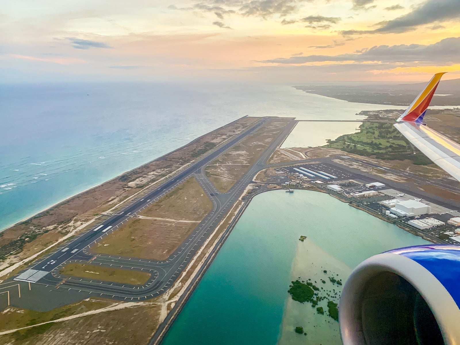 Flying to Hawaii? Here’s what to expect with inflight food and ...