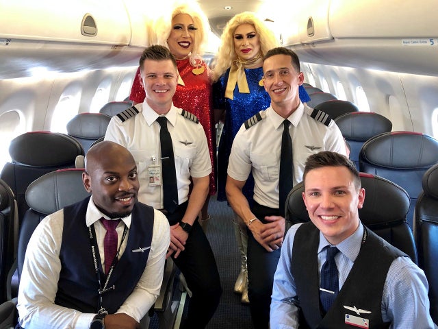 American Airlines Operates First Ever Flight With All LGBTQ+ Crew - The ...