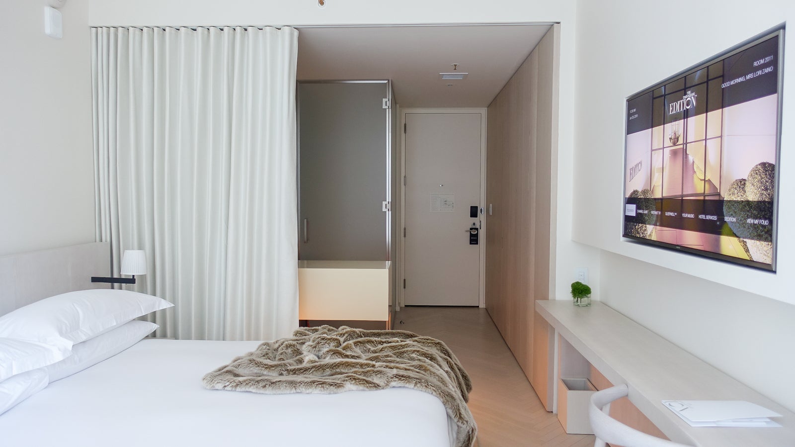 Review: The Times Square Edition - The Points Guy