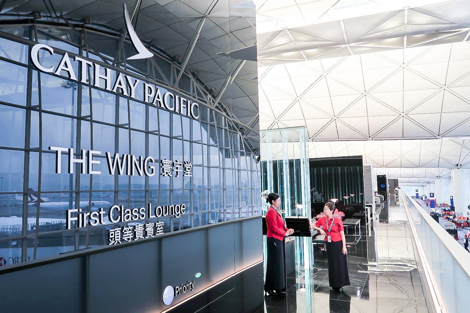 Lounge Review: Cathay Pacific The Wing First Class Lounge - The Points Guy