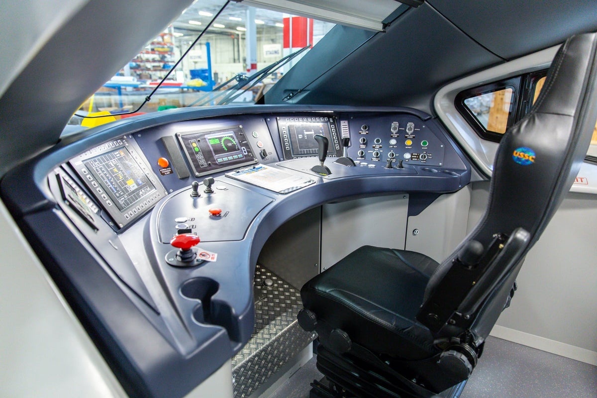 Amtrak Shows off the New Acela Interiors You'll See in 2021 - The ...