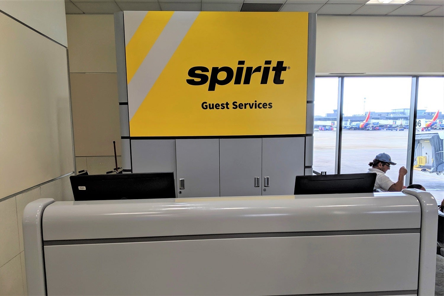 Spirit "gotcha" fees lawsuit moves forward - The Points Guy