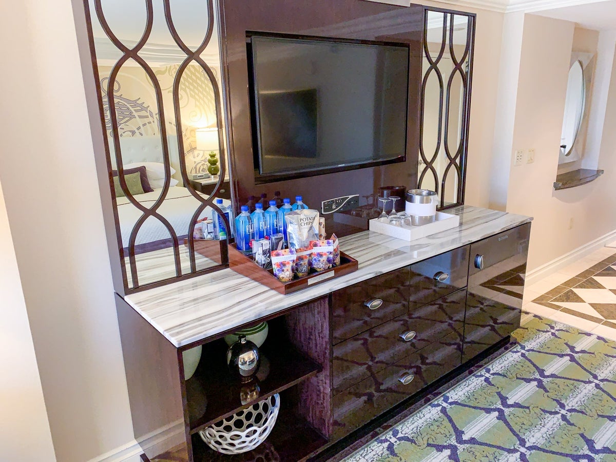 We tried the newly renovated rooms at Bellagio, here's what they are ...