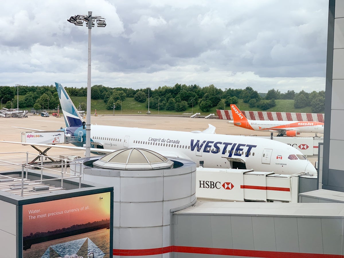 Review: WestJet's 787-9 in business class, London to Calgary - The ...