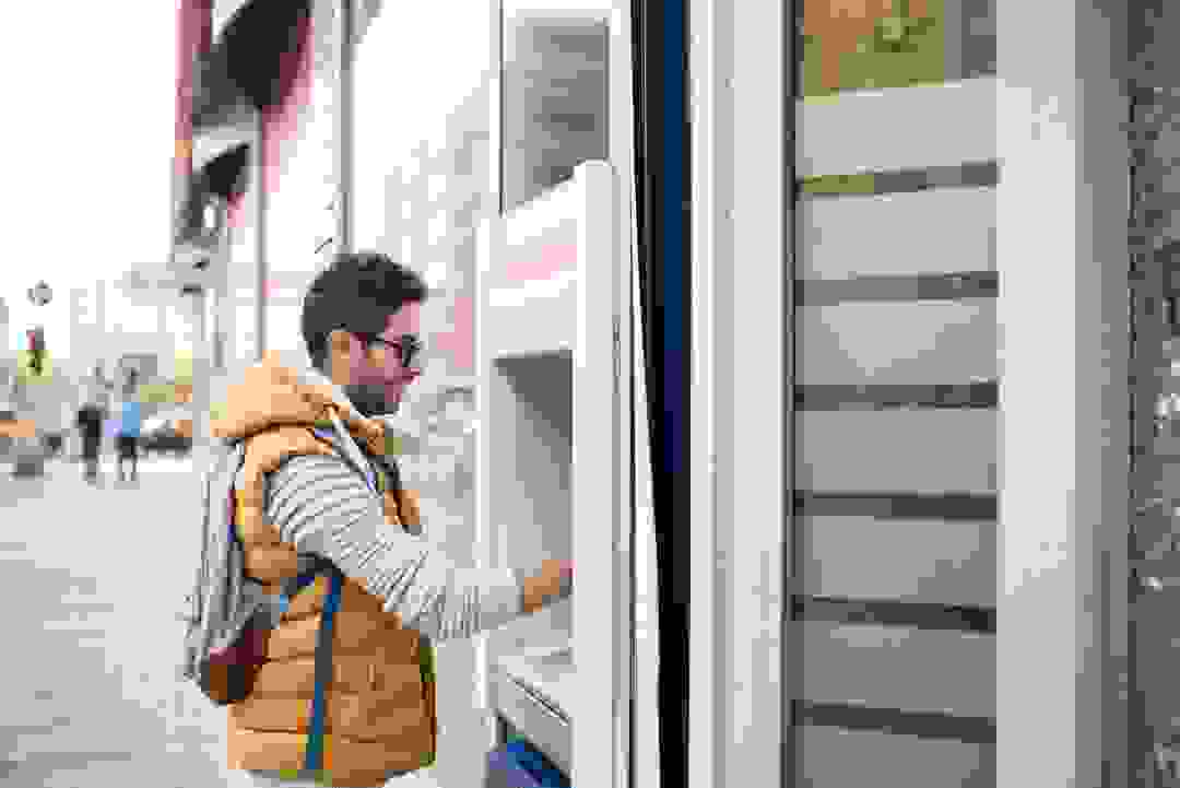 Everything you need to know about currency exchanges - The Points Guy