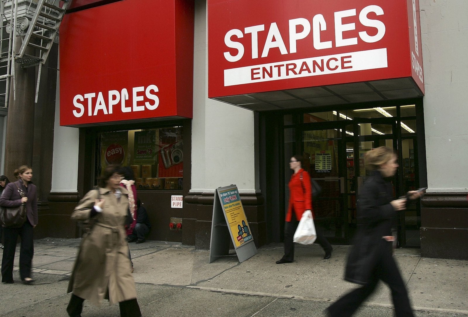 5x points fee-free Visa gift cards now on sale at Staples - The Points Guy