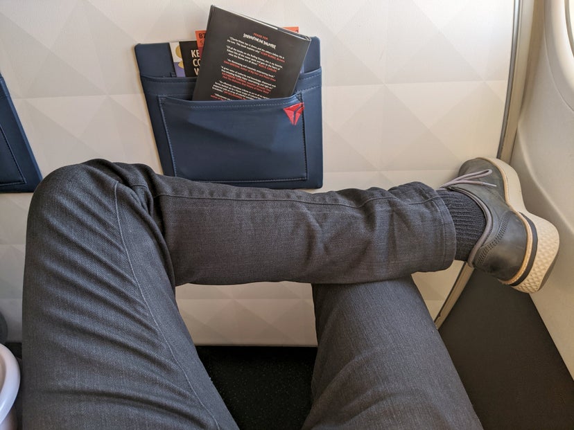 Review: Delta's Boeing 717 in first class, LGA to Chicago - The Points Guy