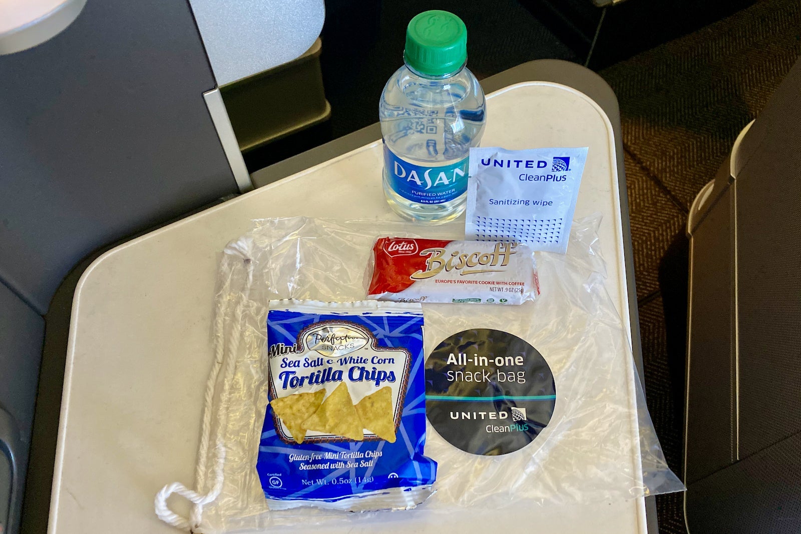United's buy-on-board offerings are returning — with a twist - The ...