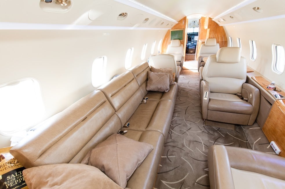 Everything you need to know about booking empty leg private jet flights ...
