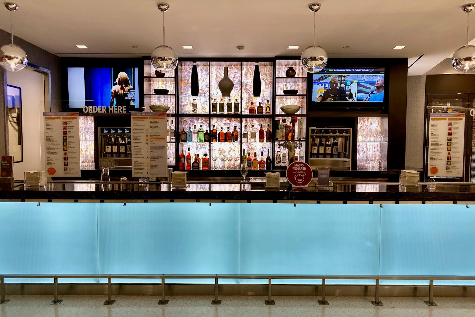 These are our favorite Delta Sky Clubs in the US — and a card we love ...