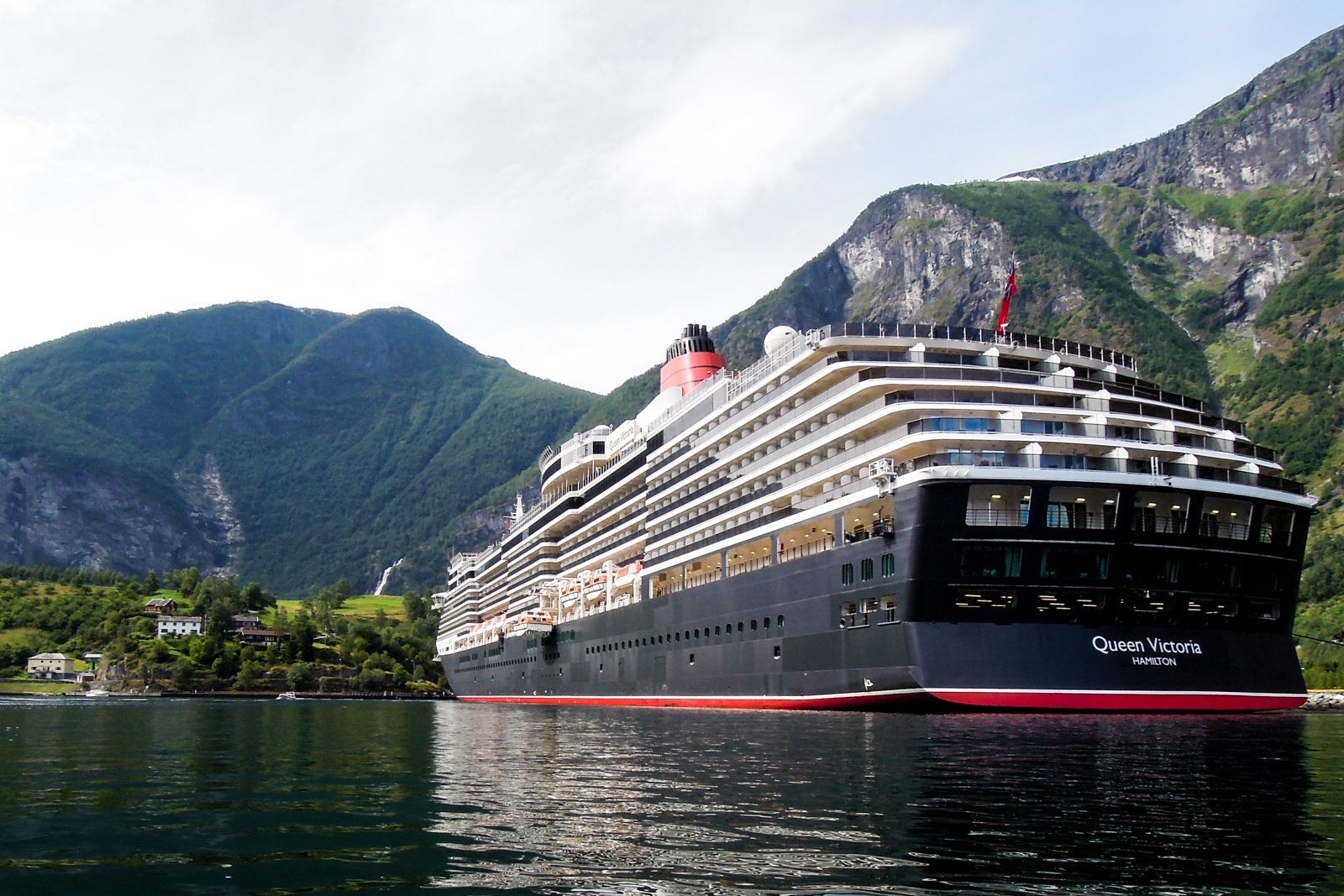 Cunard's World Club cruise loyalty program: Everything you need to know ...