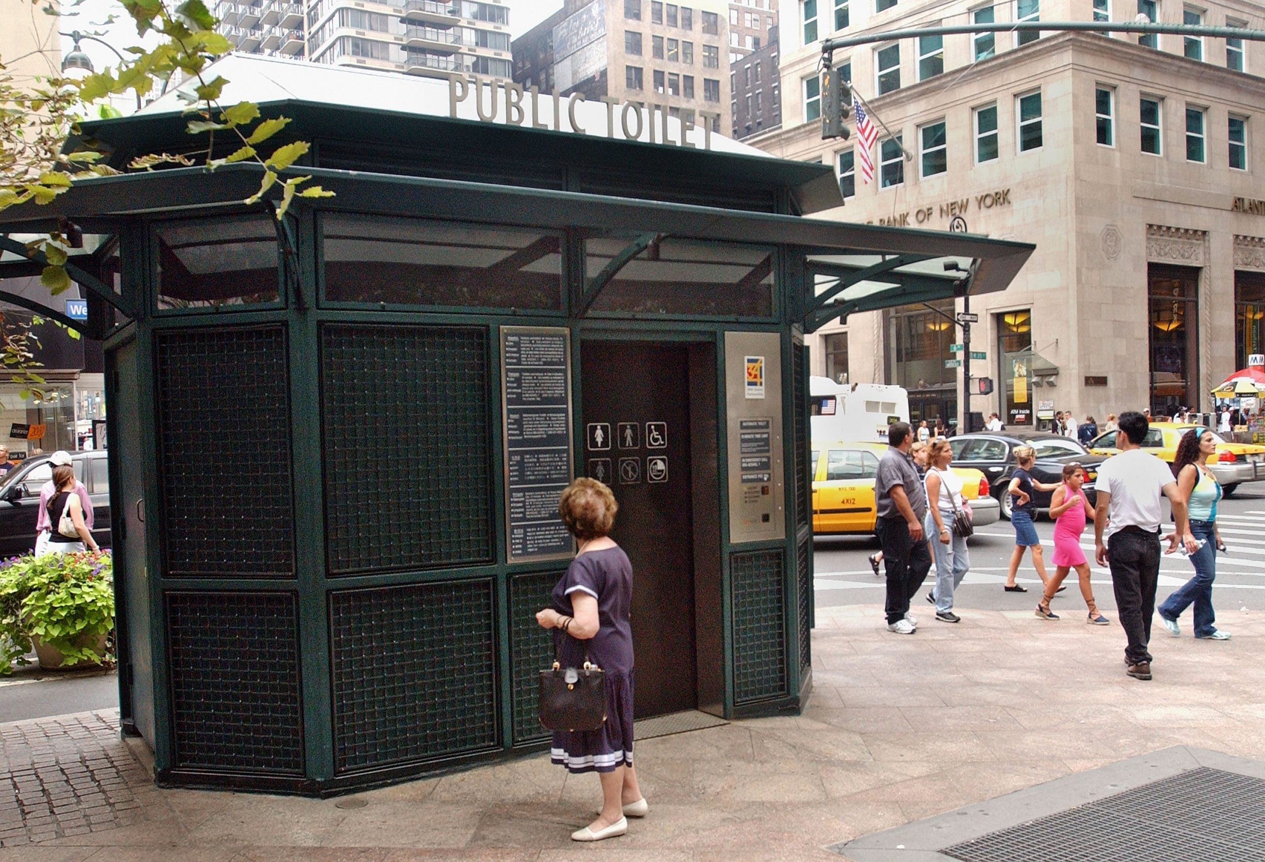 Your guide to public bathrooms for this summer's road trip - The Points Guy