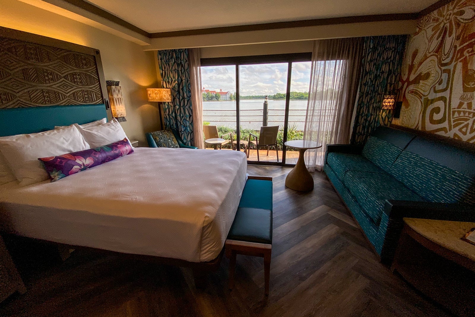 Sneak peek inside yet-to-reopen Disney Polynesian rooms with all-new ...