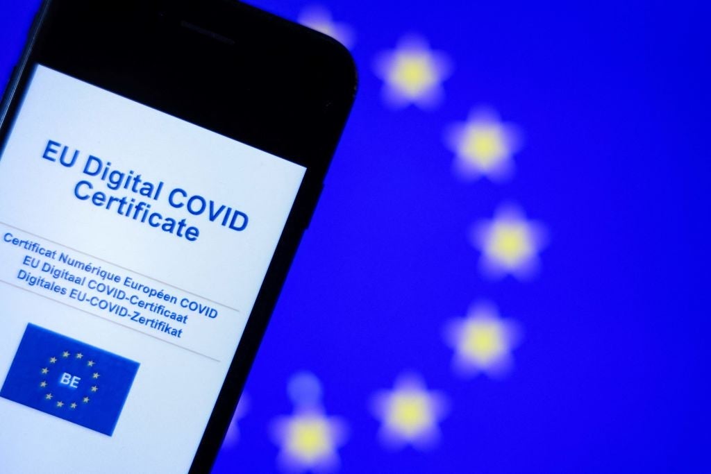 Here's how the new EU recommendation affects travel from the US to ...