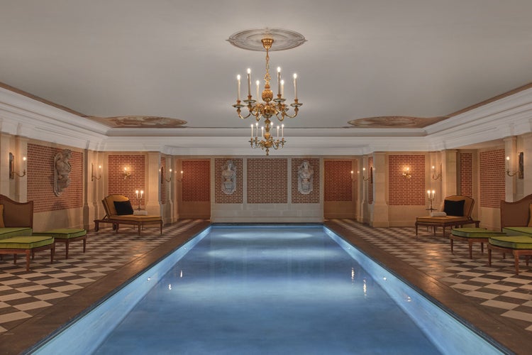 Ultra-luxurious hotel at the Palace of Versailles is open - The Points Guy
