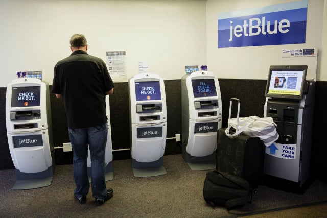 Plastic preferred: These airlines won't let you pay with cash - The ...