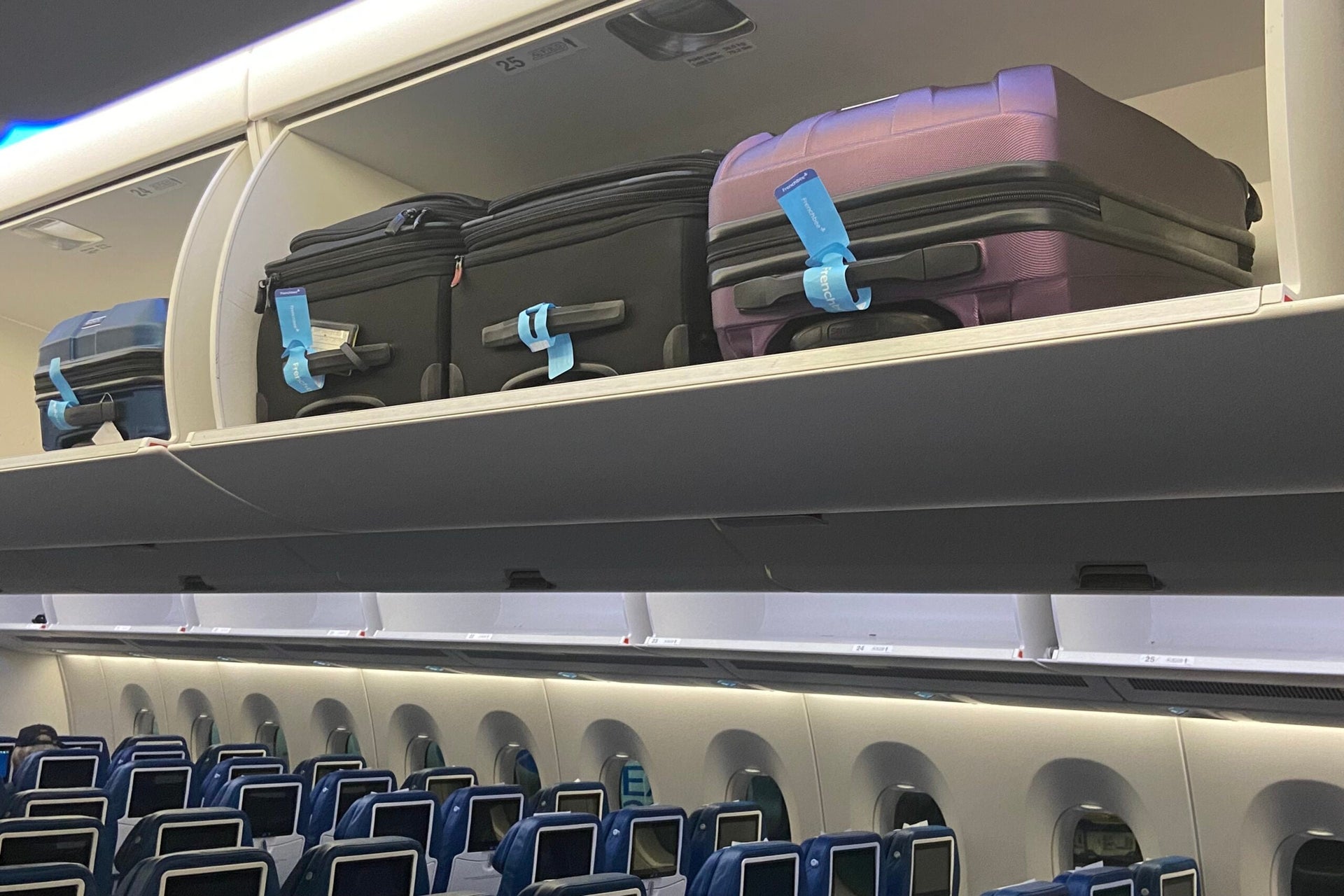 Cabin showdown: Premium vs. economy on French Bee - The Points Guy