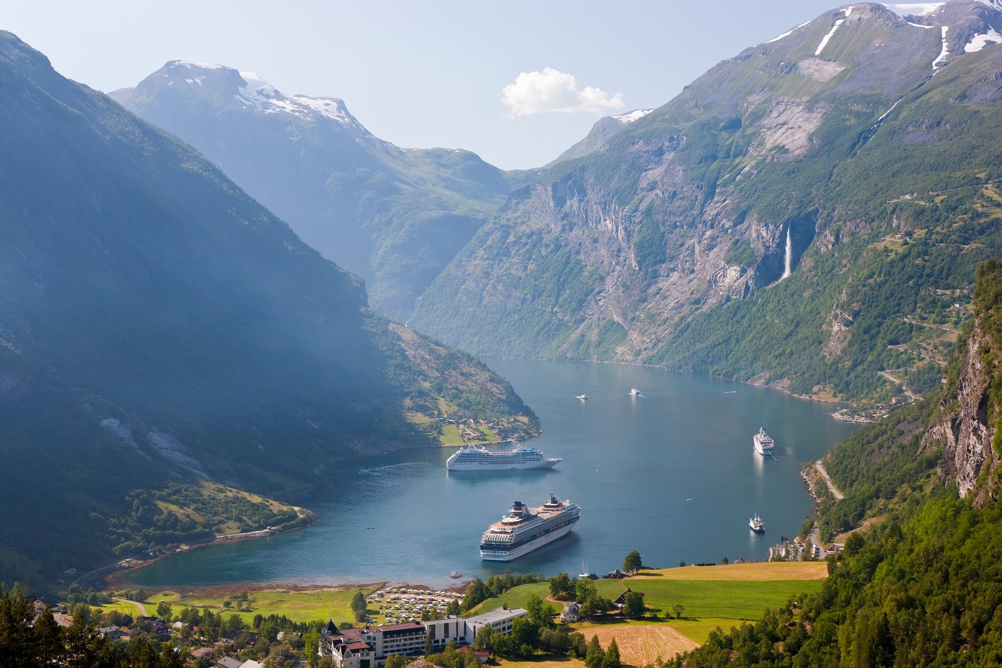 What is wave season? Perhaps the cheapest time to book a cruise - The ...