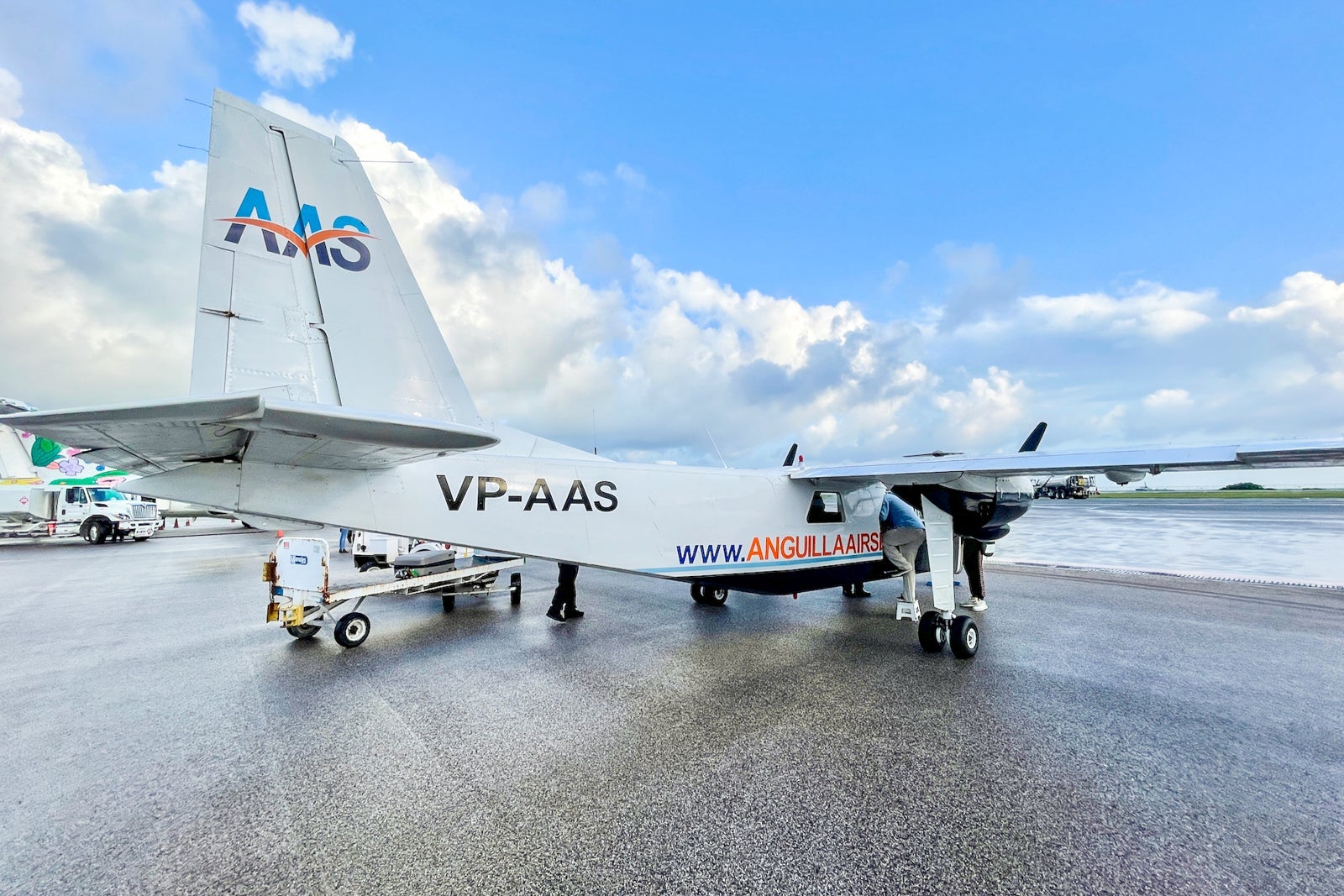 Fly or sail: Your guide to traveling between St. Maarten Airport and ...