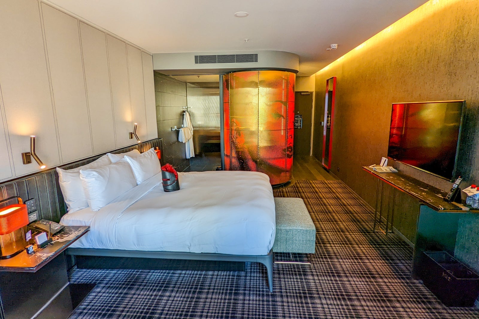 A wonderful way to wake up: A review of the W Melbourne - The Points Guy