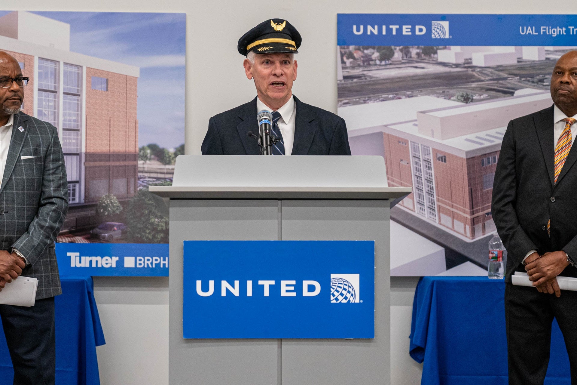 Inside United Airlines' flight training center, which is about to grow ...