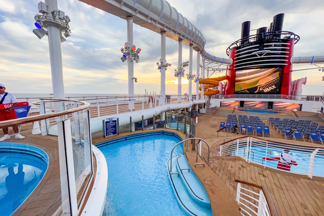 Disney cruise packing list: What to bring and what to leave at home ...