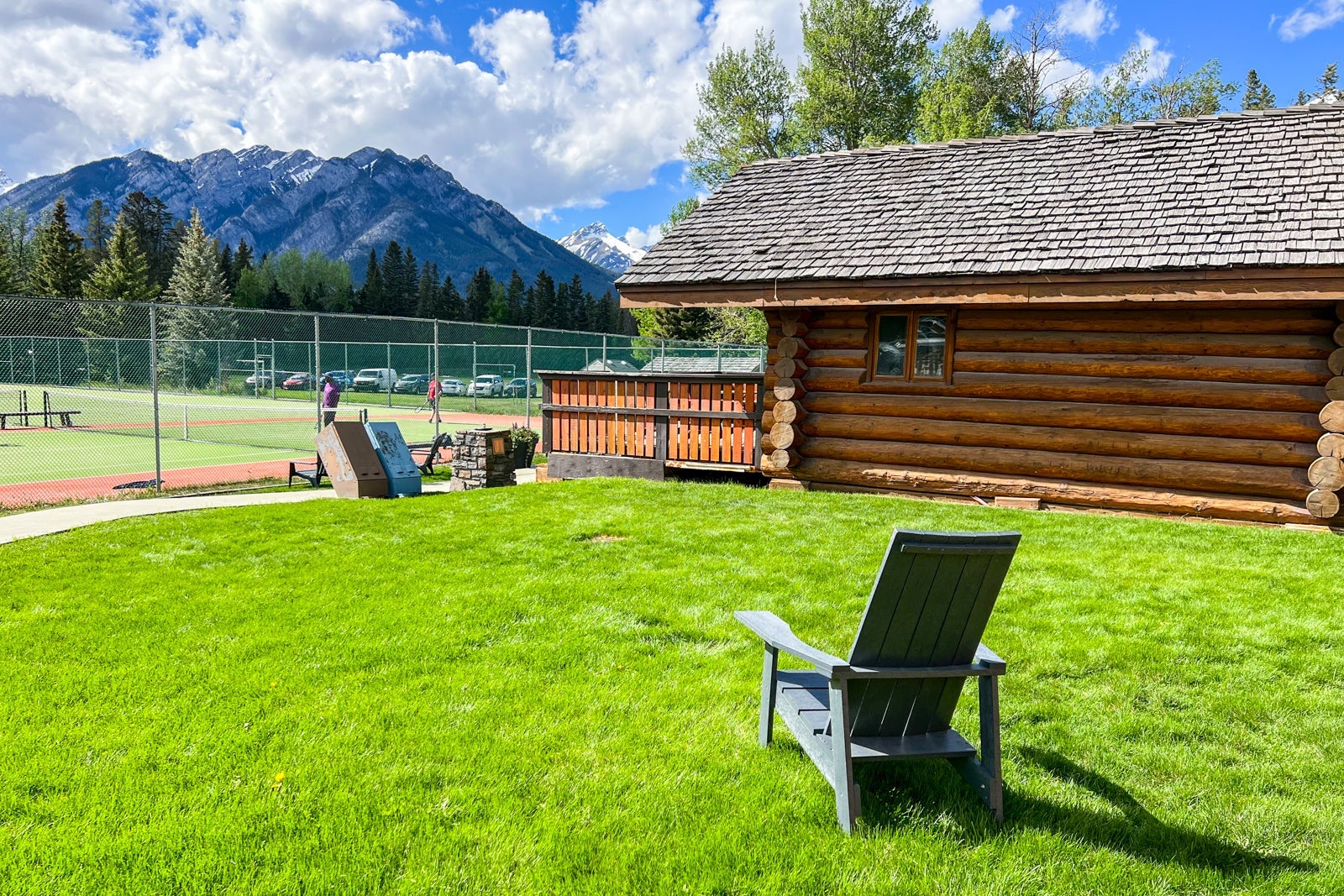 Why you should visit the Fairmont Banff Springs — but maybe skip ...