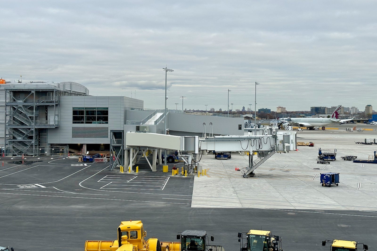American Airlines, British Airways unveil 3 gorgeous lounges in JFK's ...