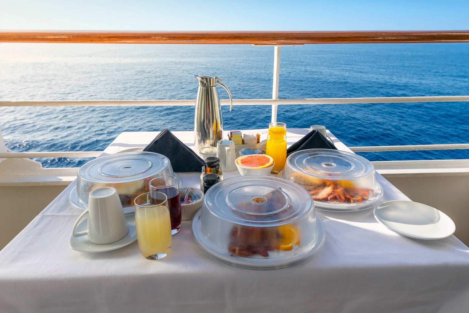 Are cruises all-inclusive? What's actually included in your cruise fare ...