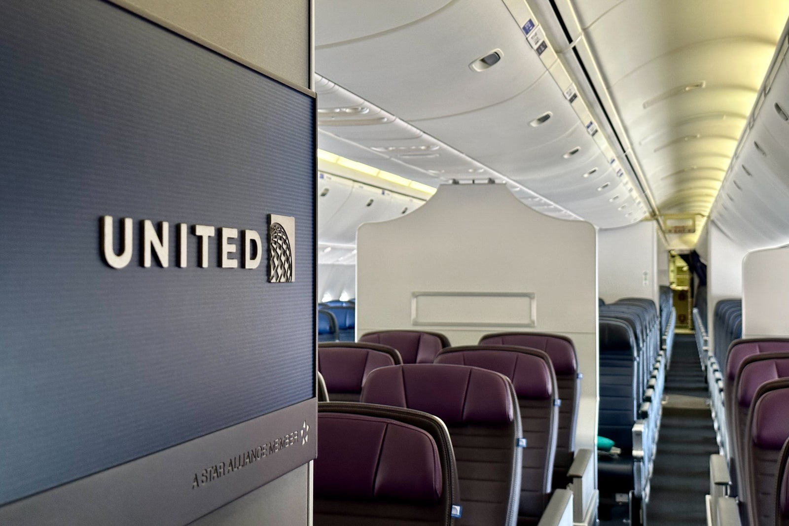 United rolls out free fleetwide Wi-Fi for select flyers - The Points Guy