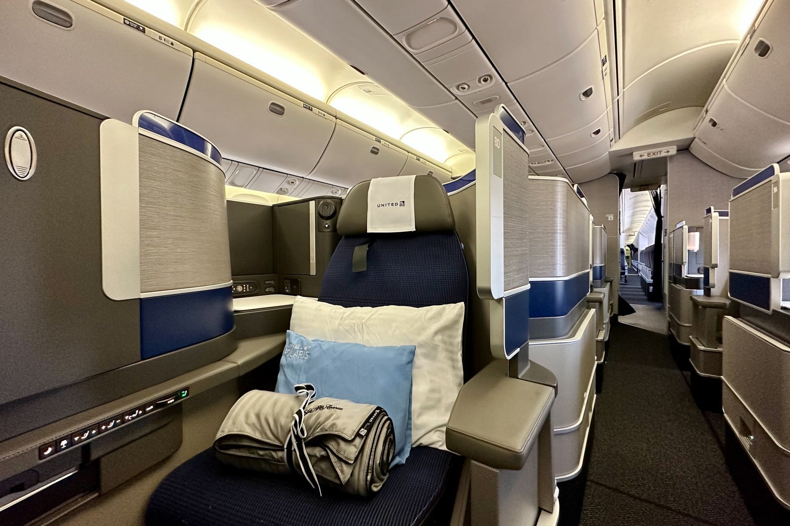 Flying United's retrofitted Boeing 767-400 with 'real' Polaris business ...