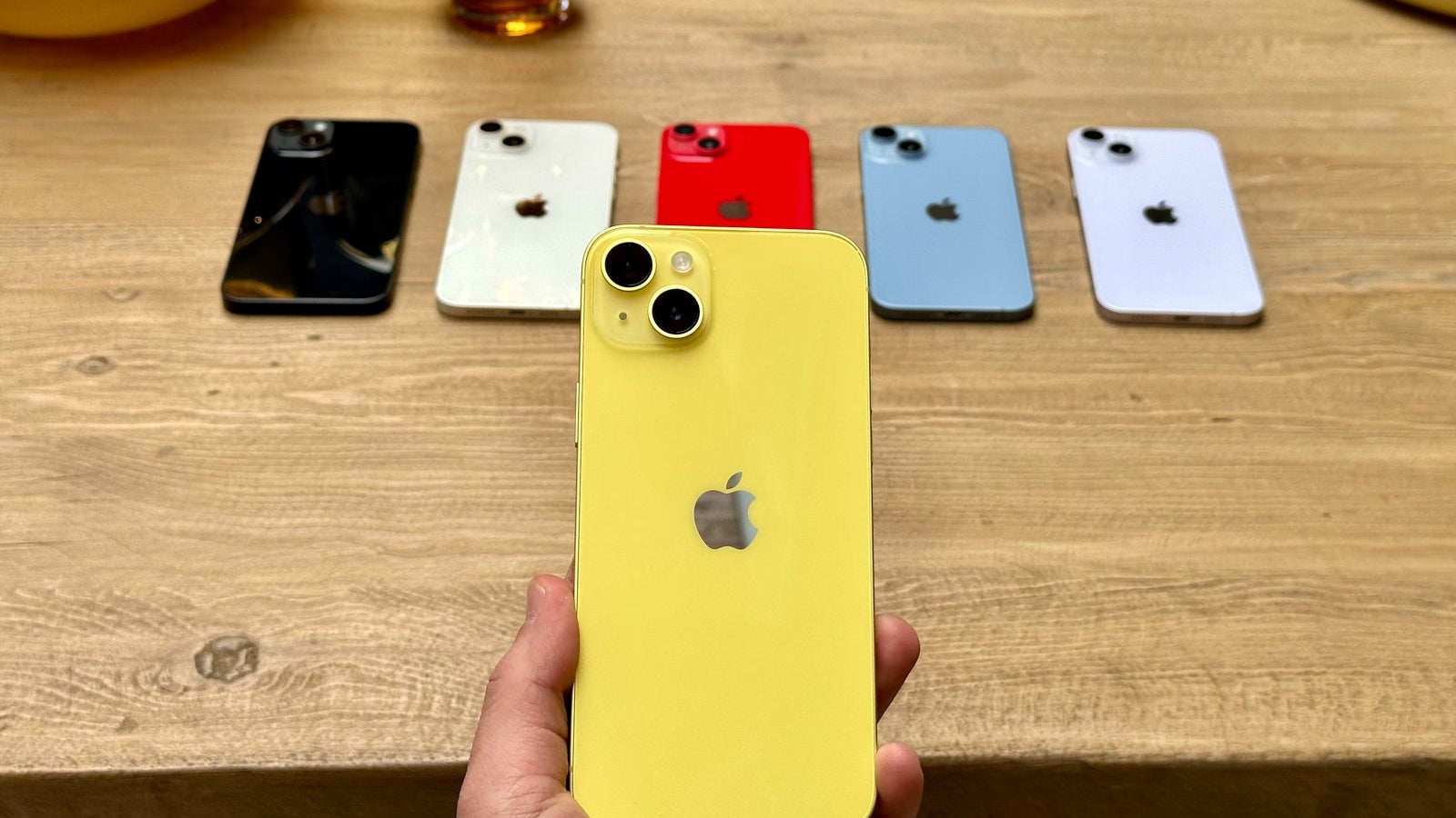 yellow iphone 14 plus