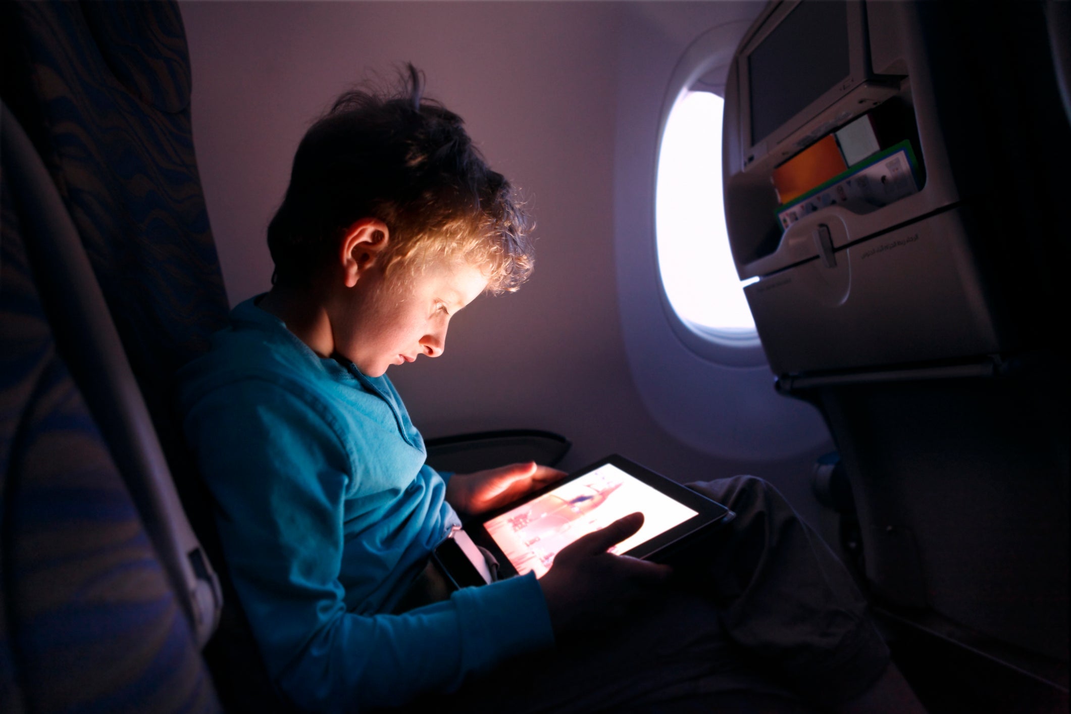 T-Mobile expands free onboard texting to all airlines - The Points Guy
