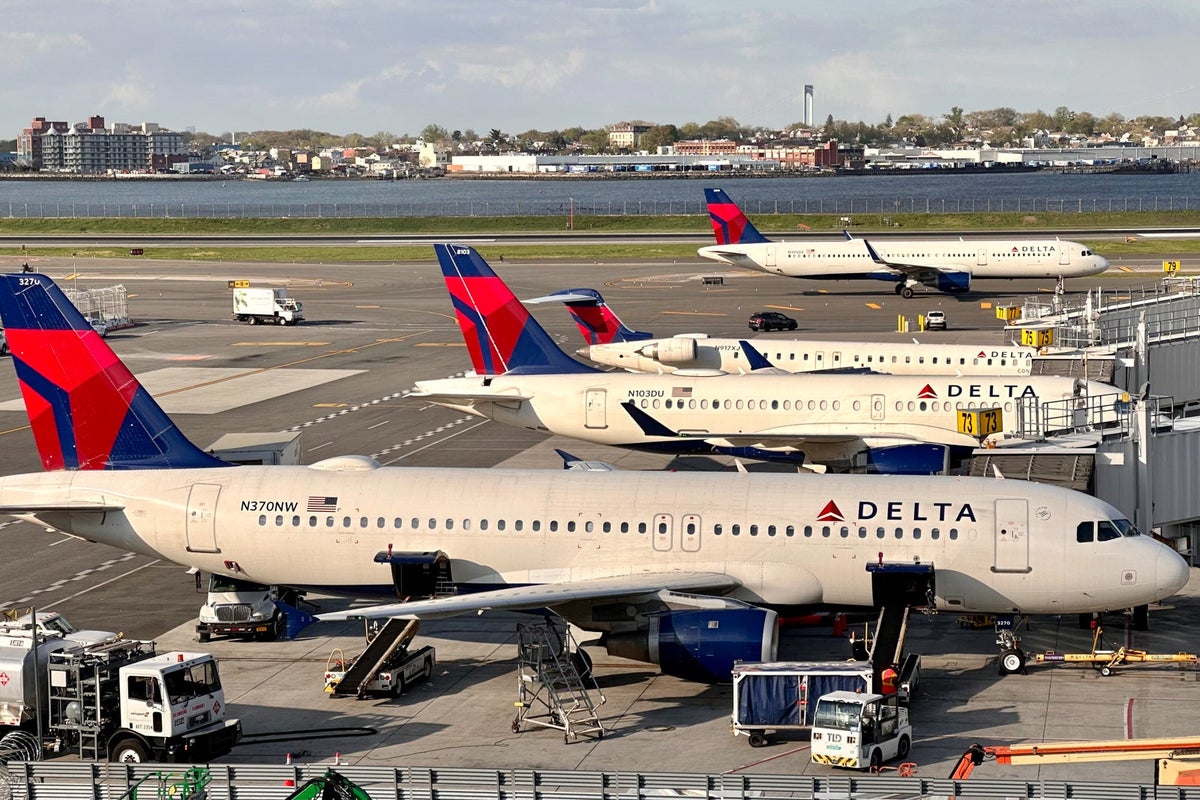 Delta Medallion status: What it is and how to earn it - The Points Guy