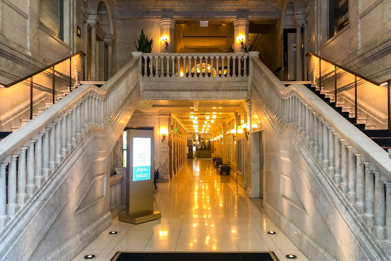 Kimpton Gray hotel review: Perfectly fine but nothing special - The ...