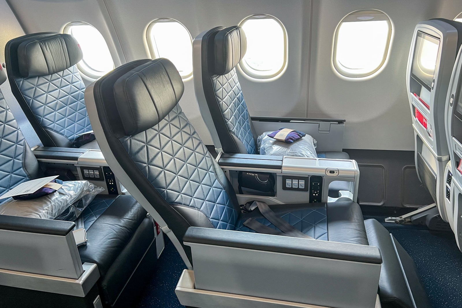 Delta Premium Economy: What is it and is it worth it? - The Points Guy