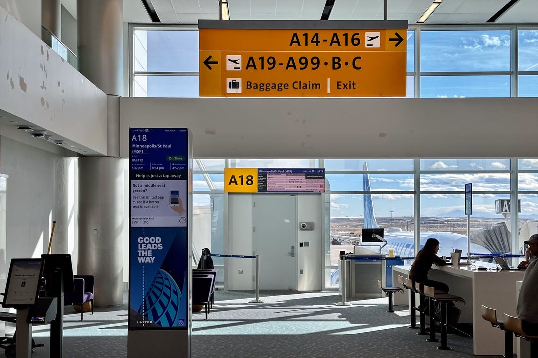 United doubles down on Denver, adds 35 flights, unveils 3 new clubs and ...