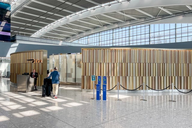 Oneworld Emerald members have access to British Airways' first-class ...