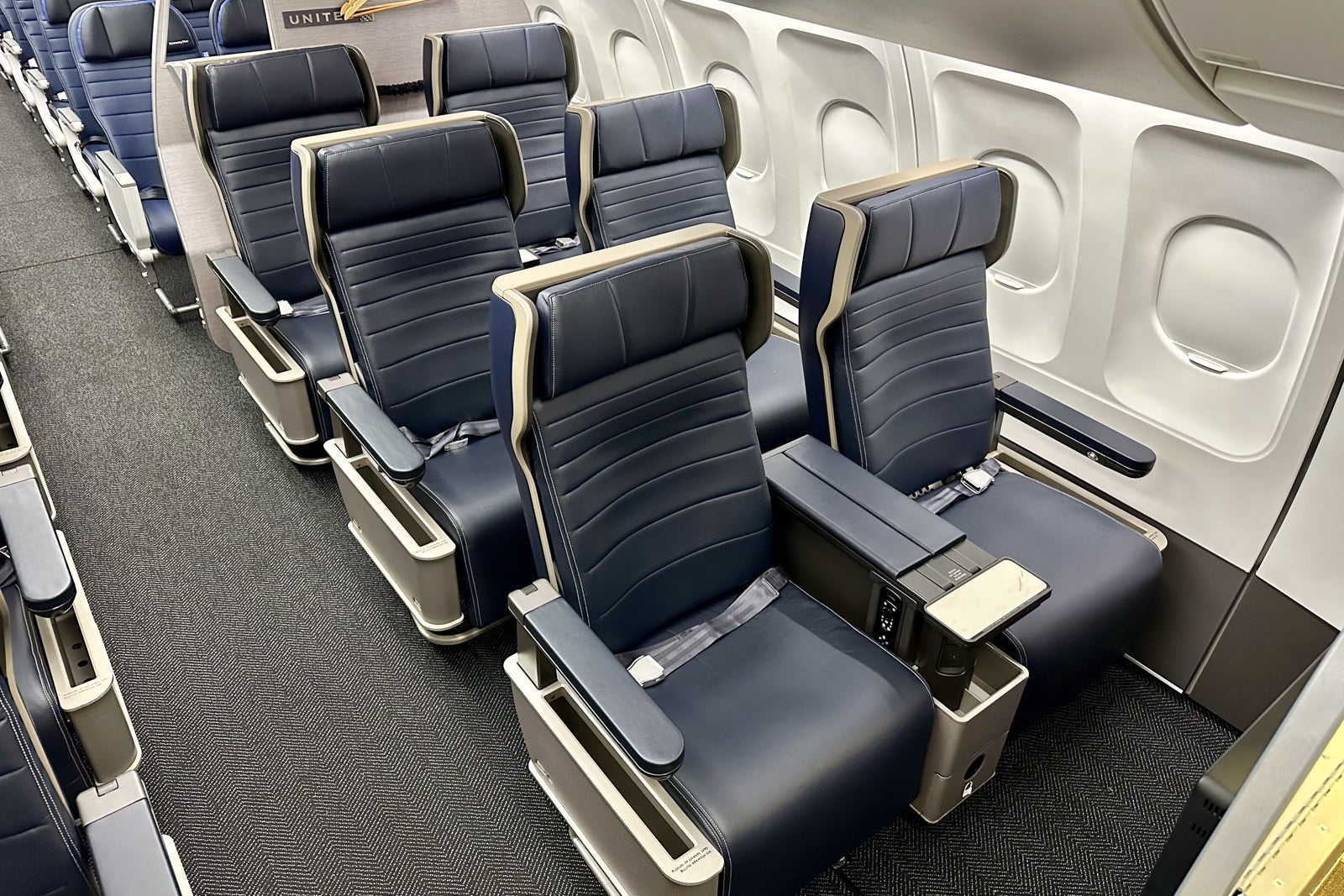 New first-class seat, overhauled cabins shine on United's retrofitted ...
