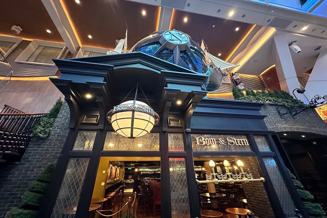 Royal Promenade: A guide to Royal Caribbean's cruise promenade - The ...