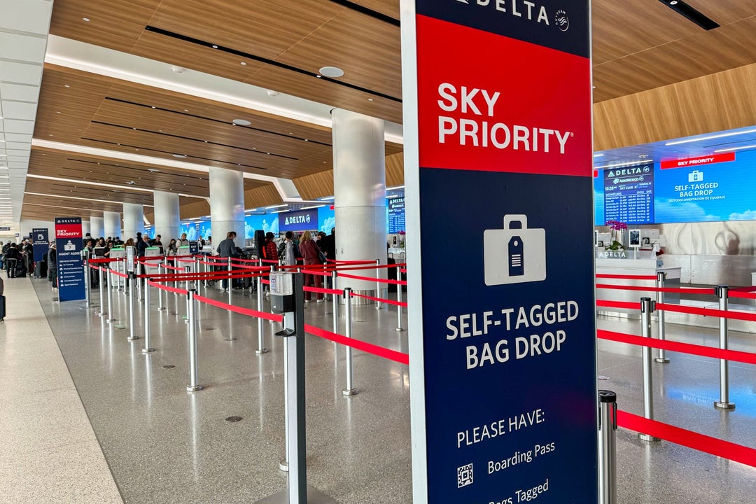 Delta Air Lines domestic first class review - The Points Guy - The ...
